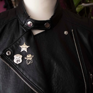 ATEEZ Lapel Pins, Ateez Brooch Pins, the World Ep2 Outlaw, Wanted ...