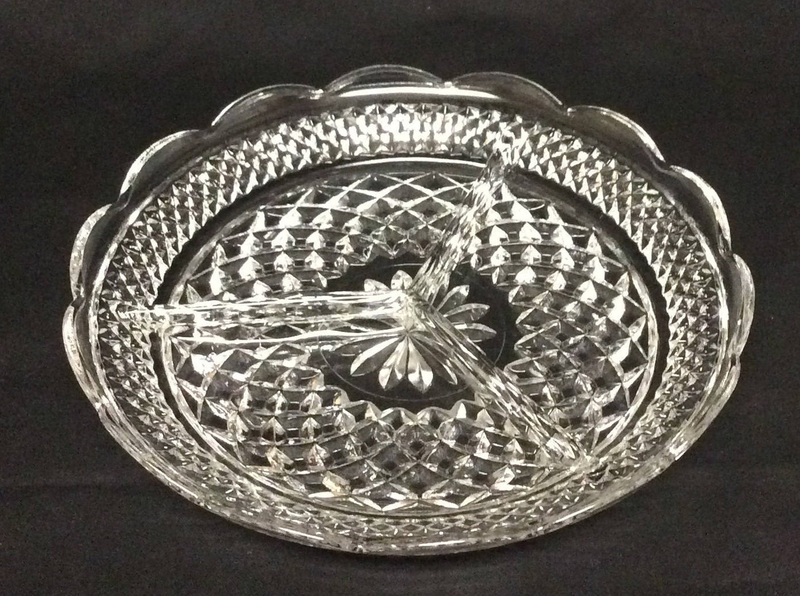 Anchor Hocking Wexford Crystal Clear Diamond Cut Glass 3 Parts Divided ...
