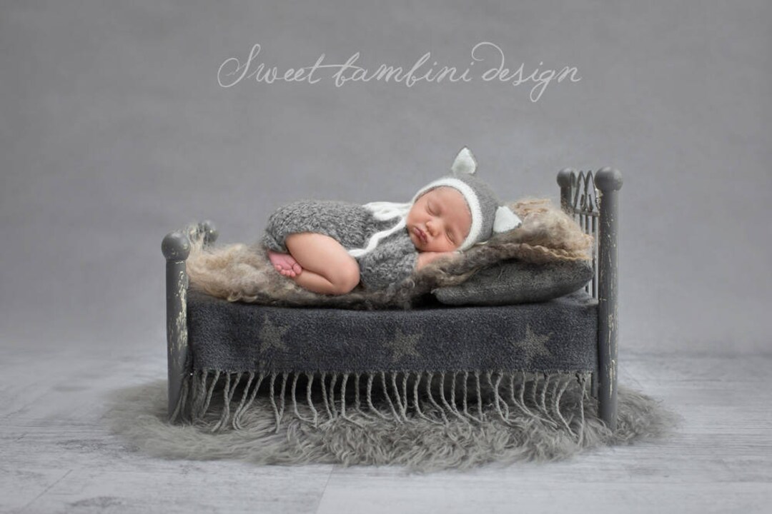 Newborn Digital Background - Little Grey Bed Shot With Natural Light - Etsy
