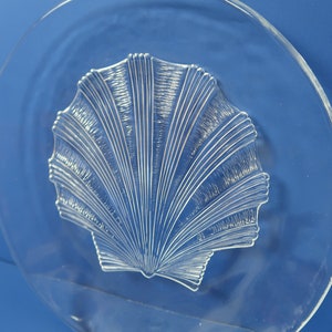 SEASHELL Plate Vintage Clear Glass Dining Kitchen Beach House Home ...