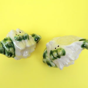 SEASHELL Salt & Pepper Shaker Set - Vintage Ceramic White Green ...