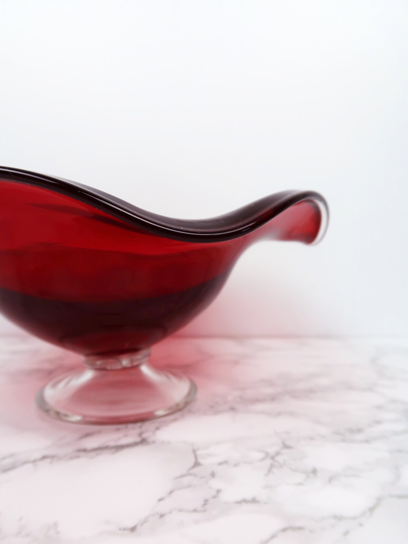 RED RUFFLE Pedestal Bowl Vintage Art Glass Clear Ruffled | Etsy