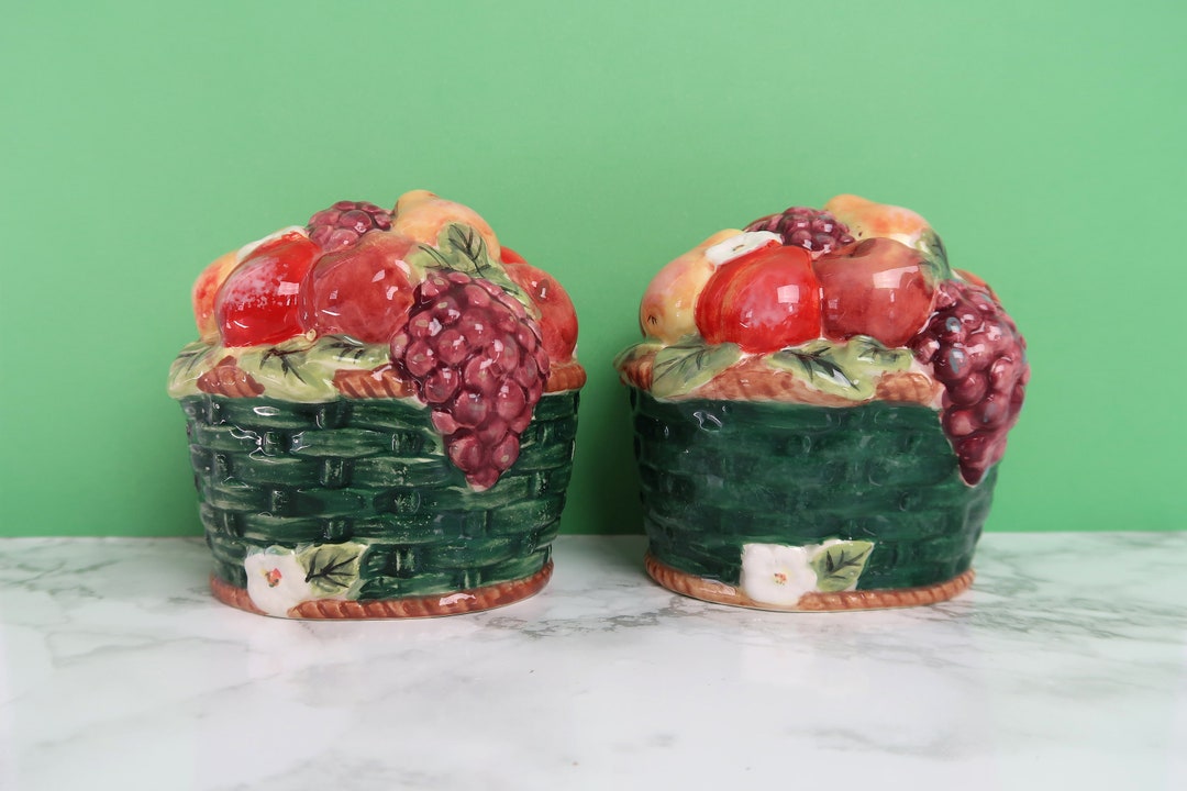 FRUIT Basket Salt & Pepper Shakers Vintage Ceramic Colorful Flower ... FRUIT Basket Salt & Pepper Shakers Vintage Ceramic Colorful Flower ...