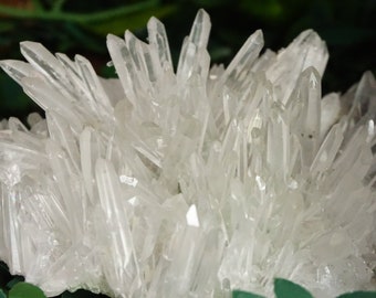 Crystal formations | Etsy