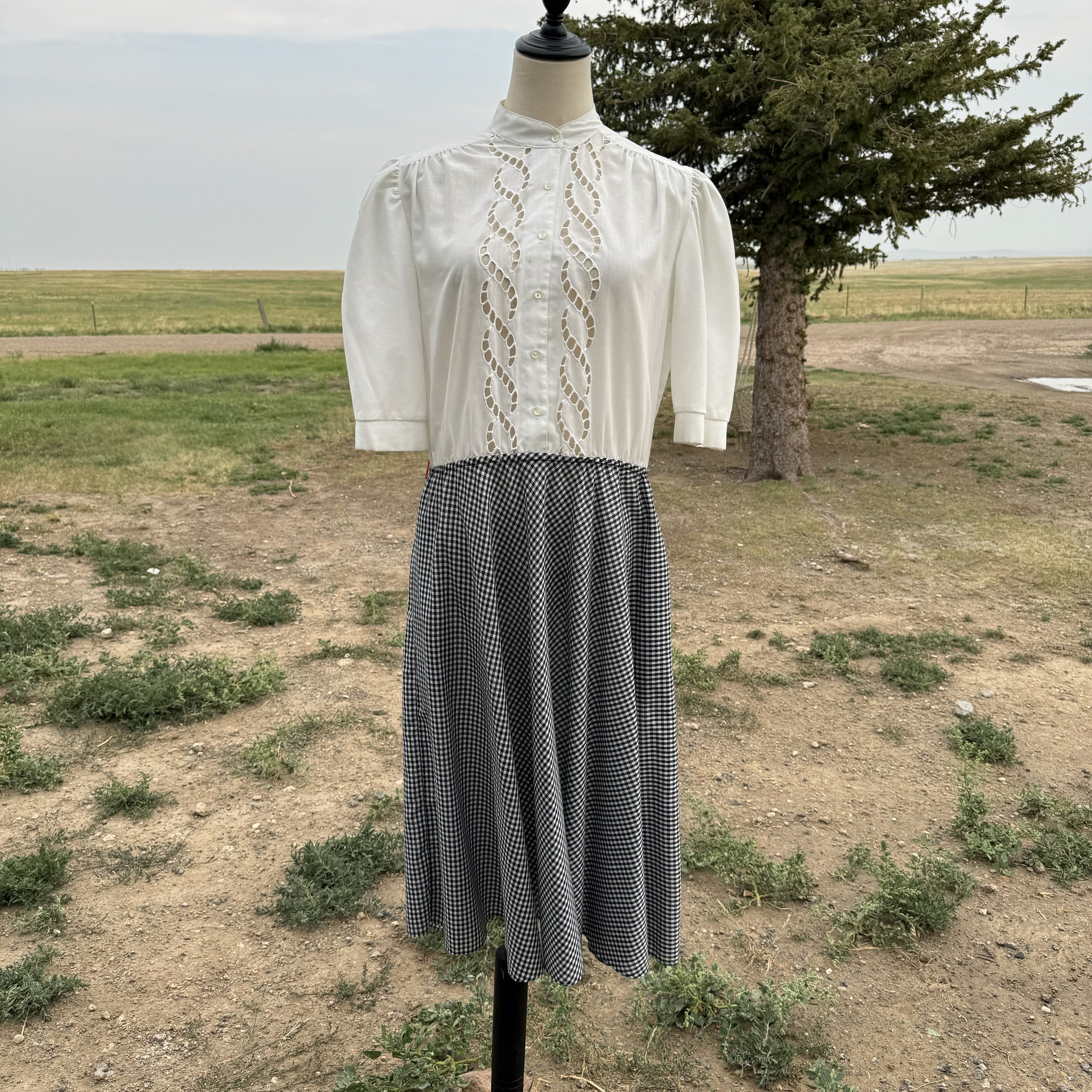 Vintage Eyelet and Gingham White & Black Mixed Fabric Farm Dress - Etsy