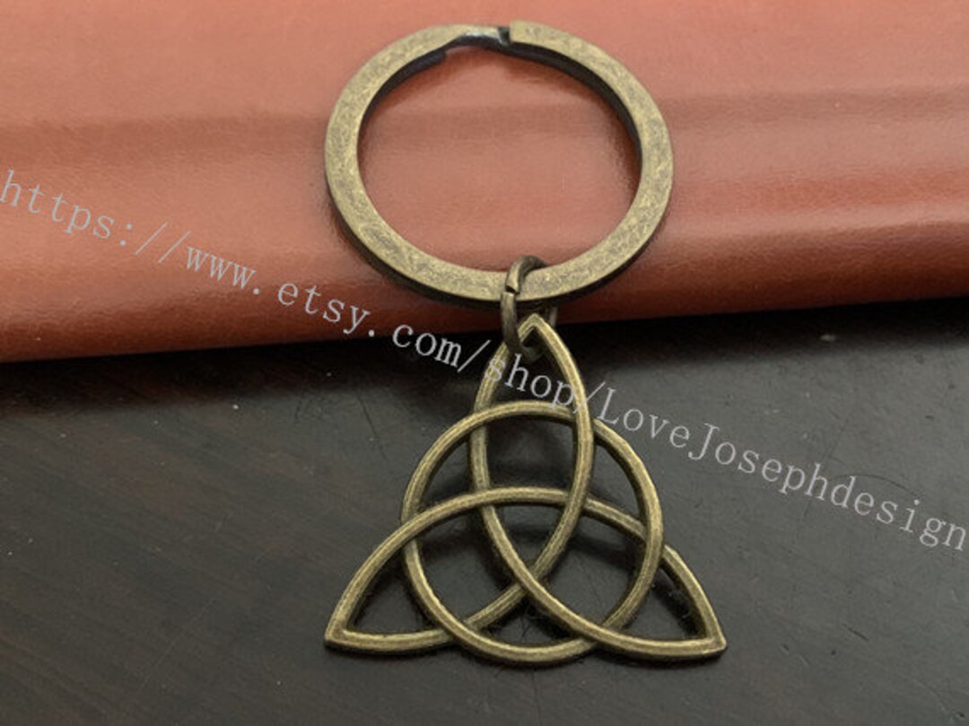 Celtic Knot Keychain, Celtic Knot Gift Key Ring - Etsy