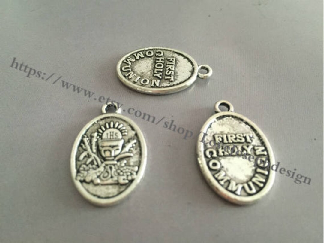 Wholesale 20pieces /lot Antique Silver Plated 25mmx16mm First Holly ...