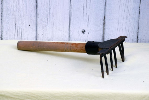 Small Garden Rake Vintage Raker Hand-held Garden Raker | Etsy