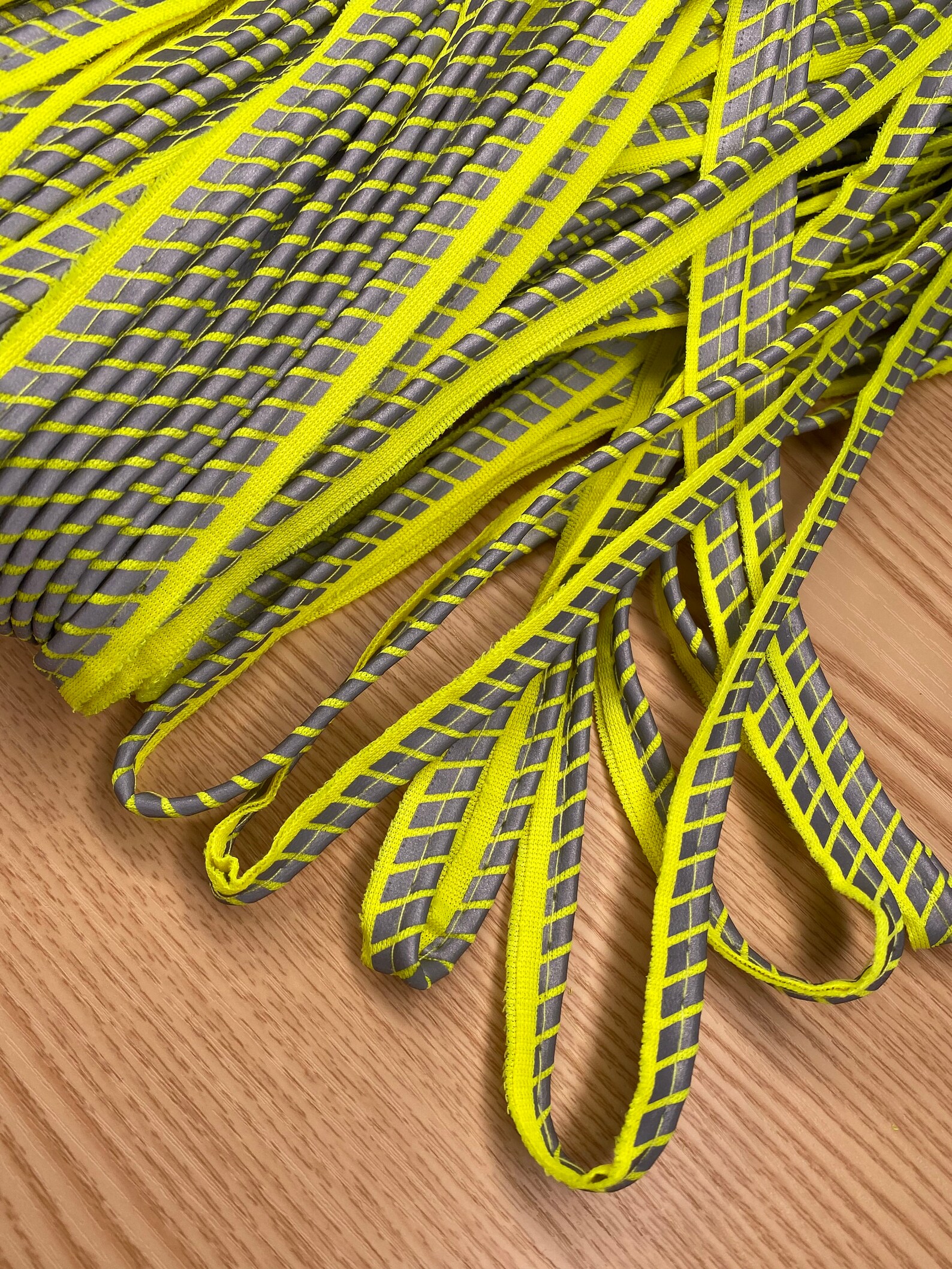 Reflective Cord-edge Piping Trim: High Visibility Lip Cord - 10 Yards ...