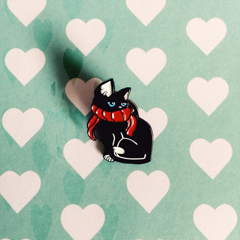Dori Cat Pin - Etsy