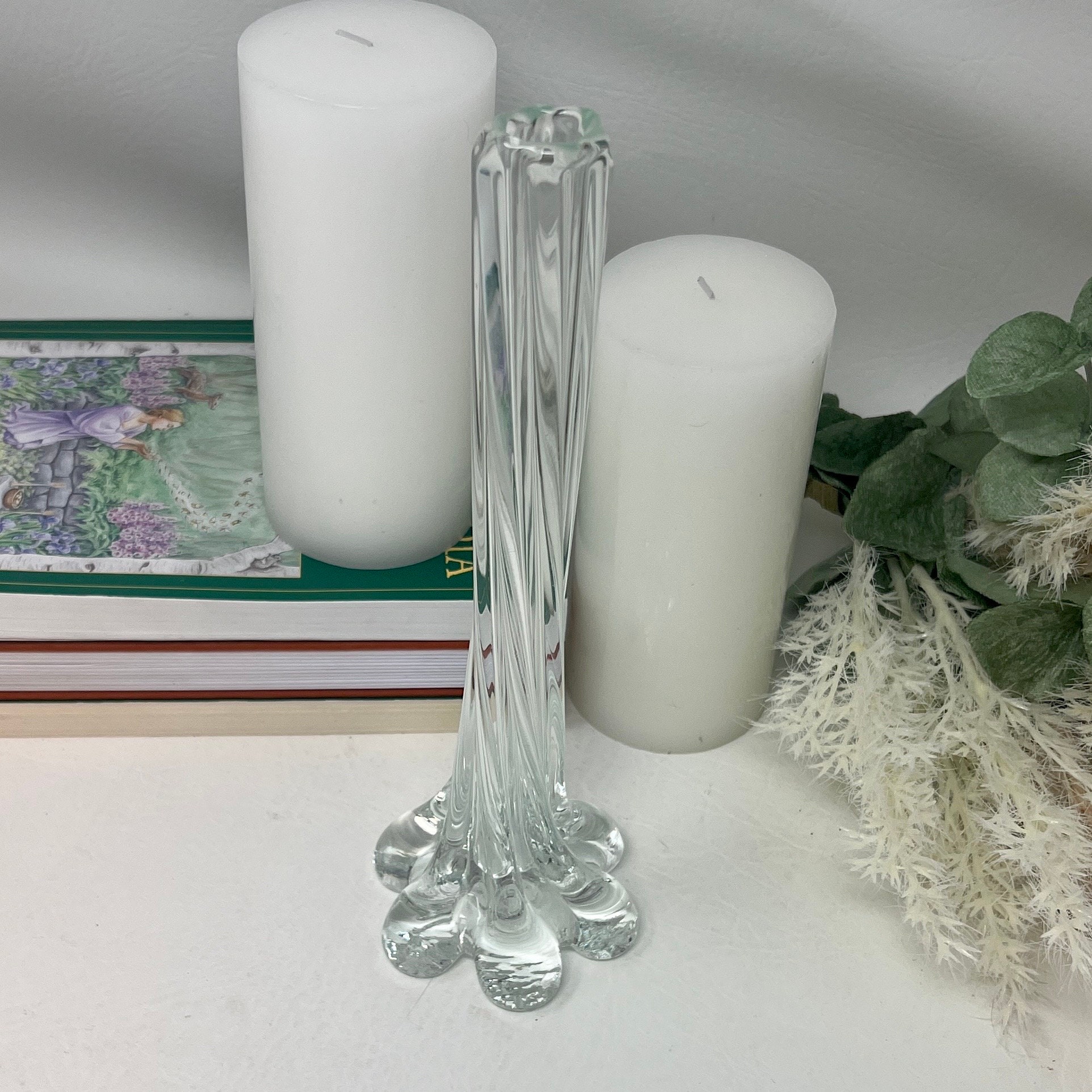 Vintage Bubble Bottom Handblown Twisted Glass Flower Vase, Clear Glass ...