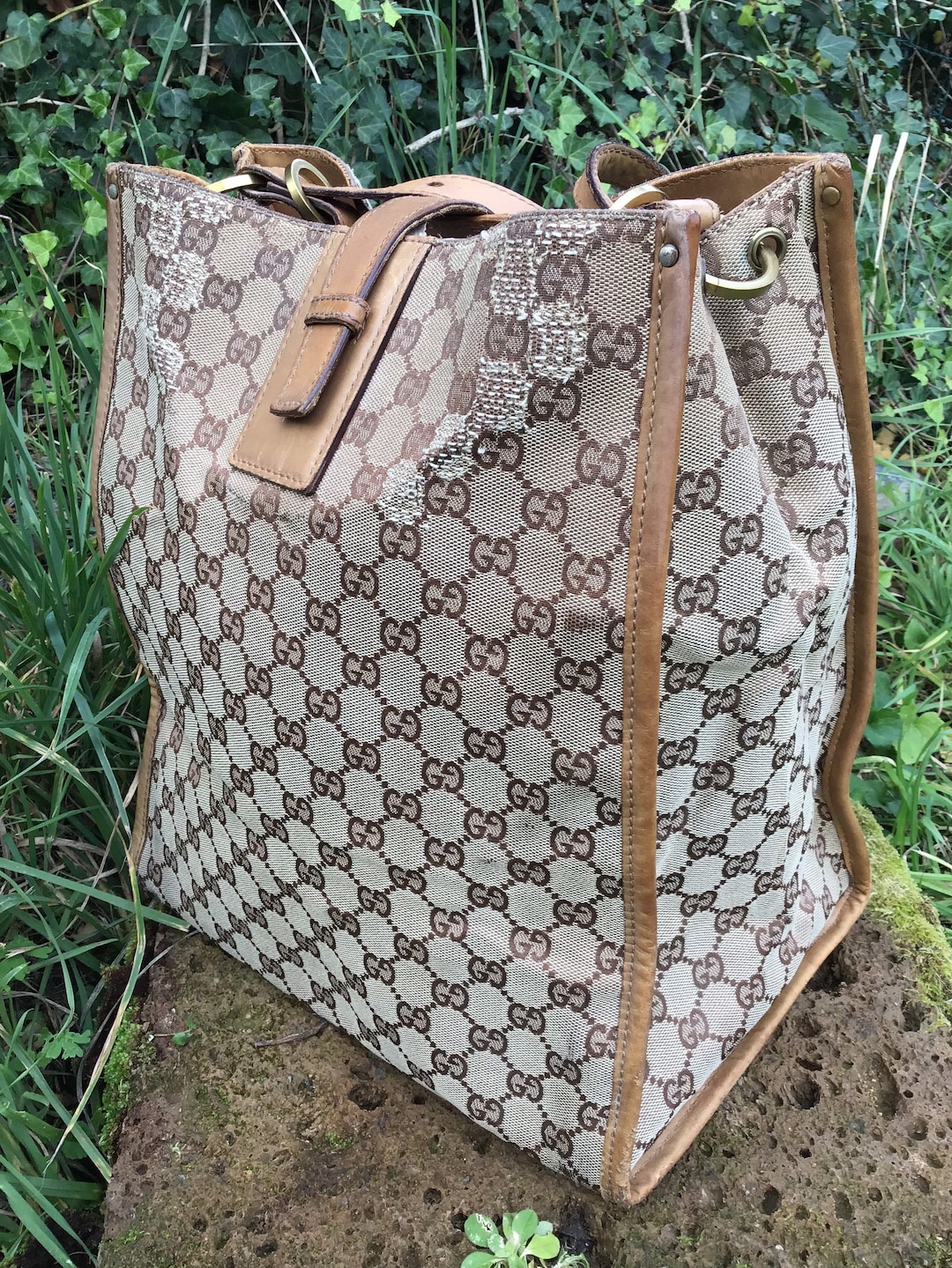 A/1 GUCCI-VINTAGE SHOULDERBAG Personalized Gucci Canvas Monogram Gucci Shoulderbag Fashion ...