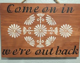Come on in sign | Etsy