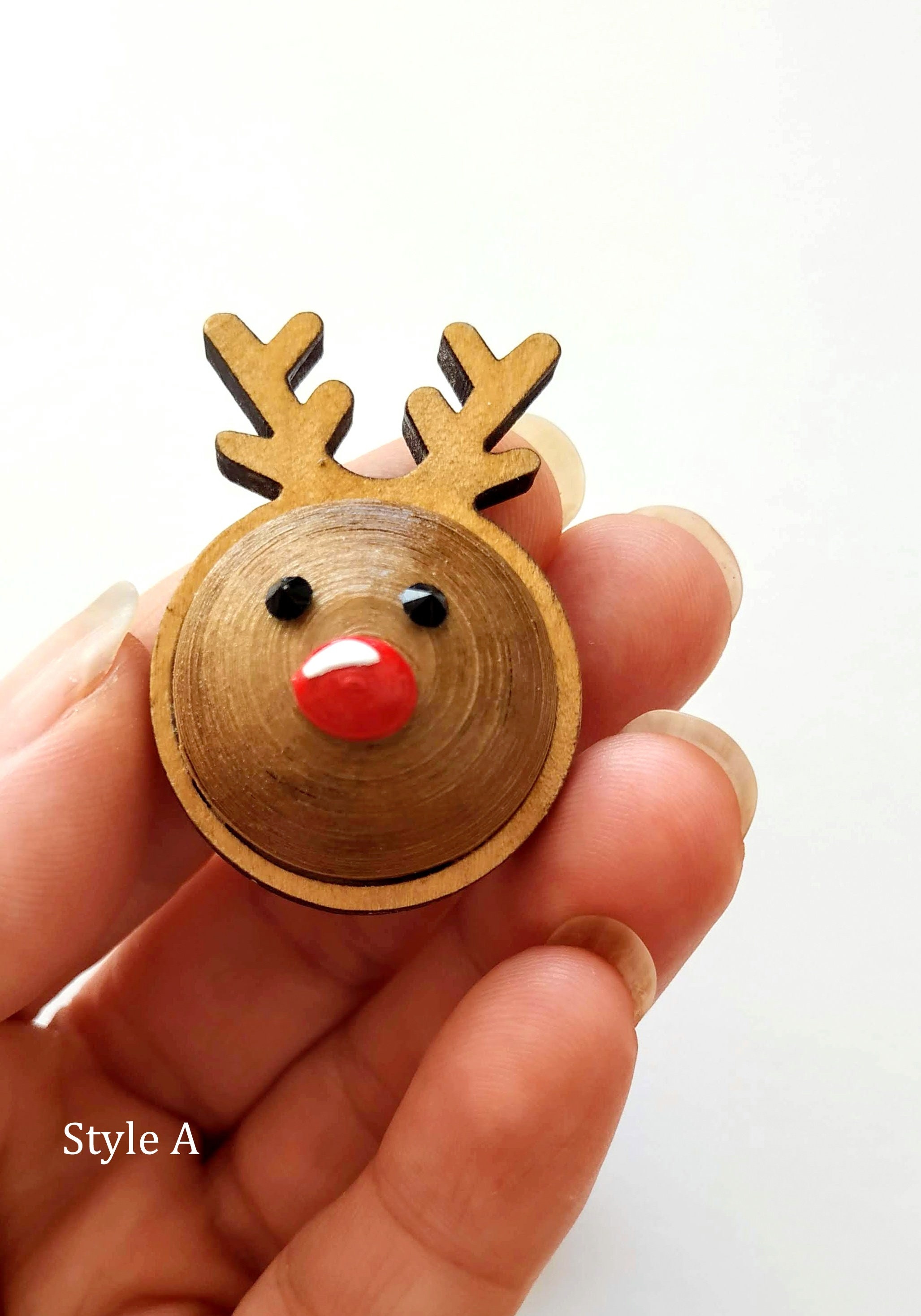 Christmas Reindeer Broach or Magnet Cute Rudolph the - Etsy
