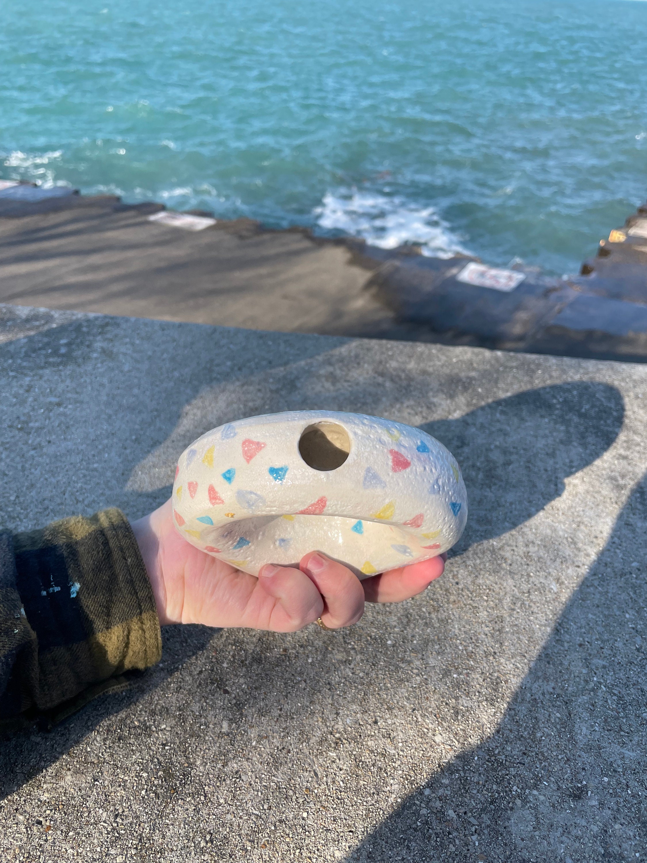 Ceramic 90's Inspired Donut Bud Vase - Etsy