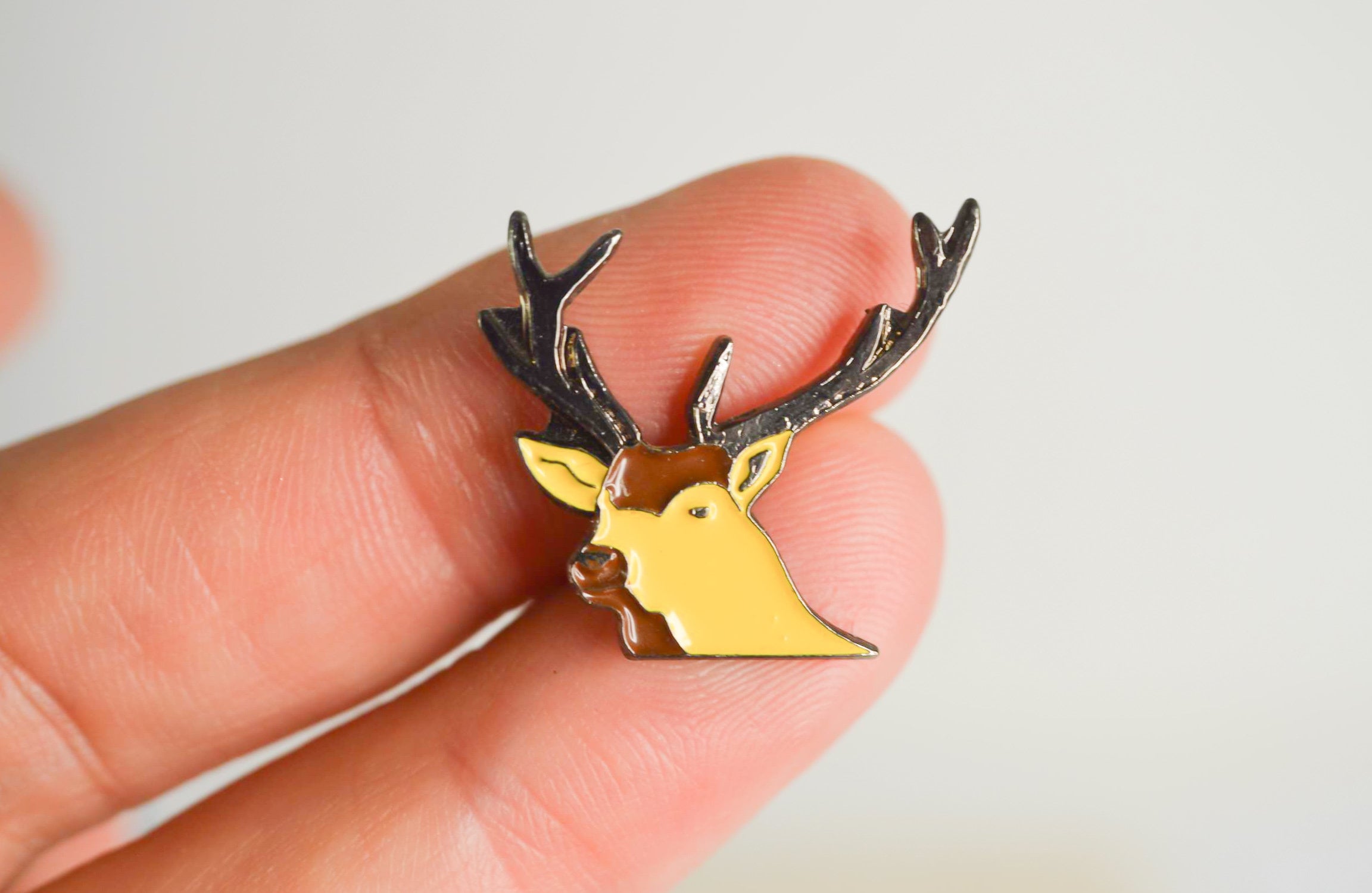 Vintage deer doe deer deer antlers forest pins mounting | Etsy