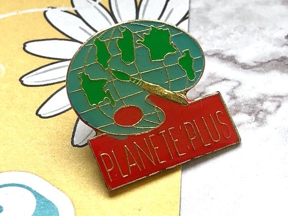 Planet Earth pin, with "Planete plus" ribbon, paint p… - Gem