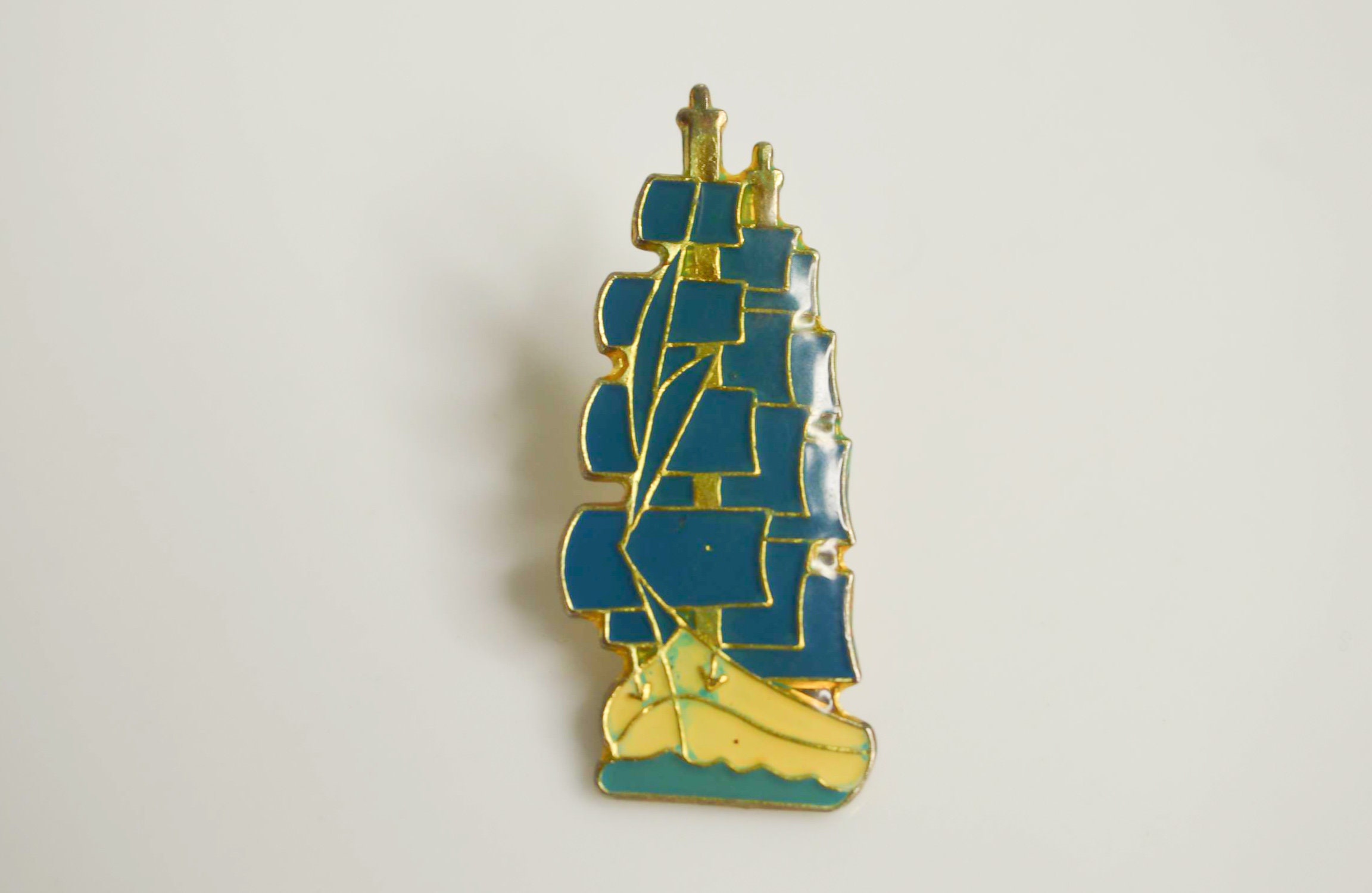 Badges Sailboat Pirate Pins boat Pins sea Pins Vintage | Etsy