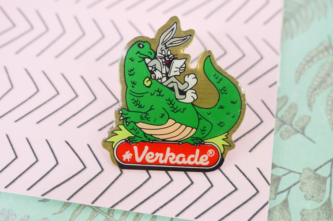 Bugs Bunny Looney Tunes Pins, Rabbit With a Dragon, verkade Dinosaur ...