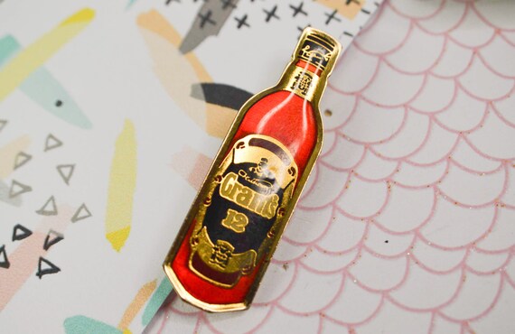 Whiskey bottle pins, drink, aperitif, alcohol, Rock a… - Gem