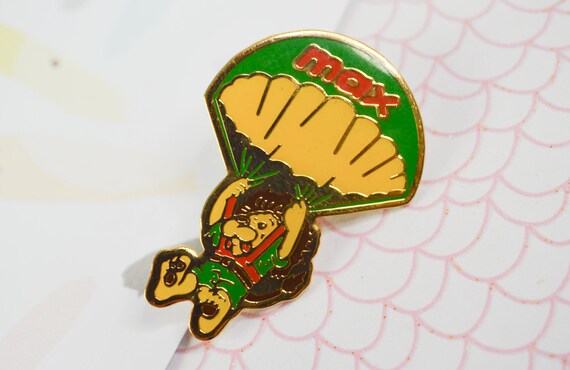 Max lion pins in parachute, drawing, animals, jungle … - Gem