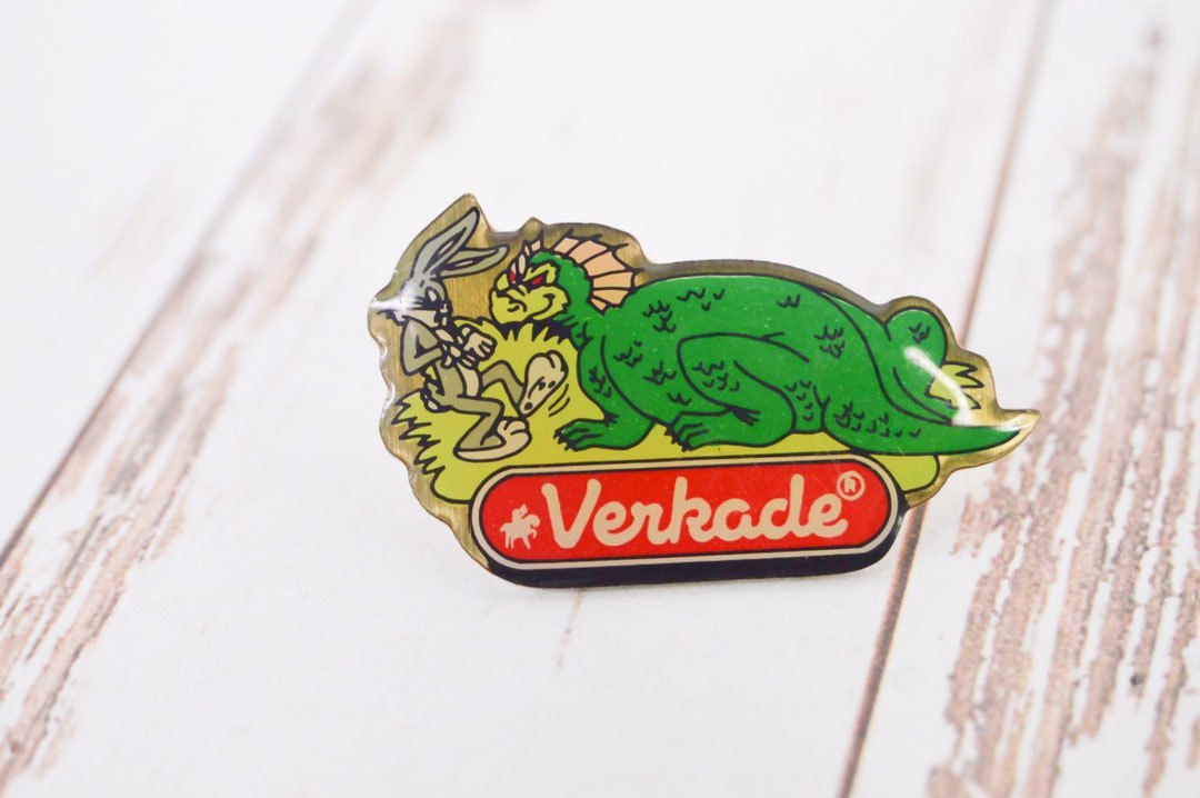 Bugs Bunny Looney Tunes Pins, Rabbit With a Dragon, verkade, Sign Lapel ...