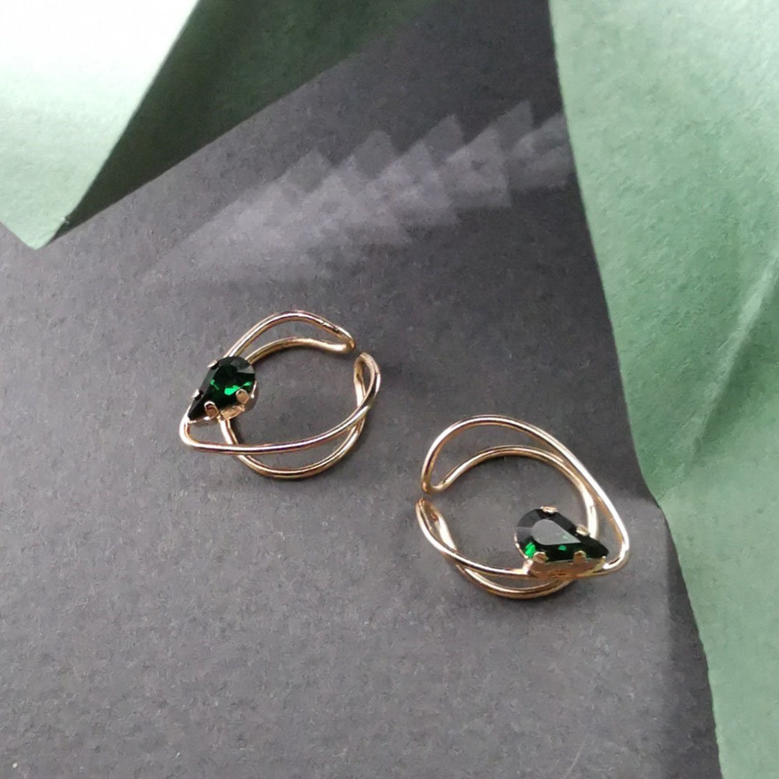 Minimal Ear Cuff,emerald Crystal Earrings,swarovski Crystal,rose Gold ...