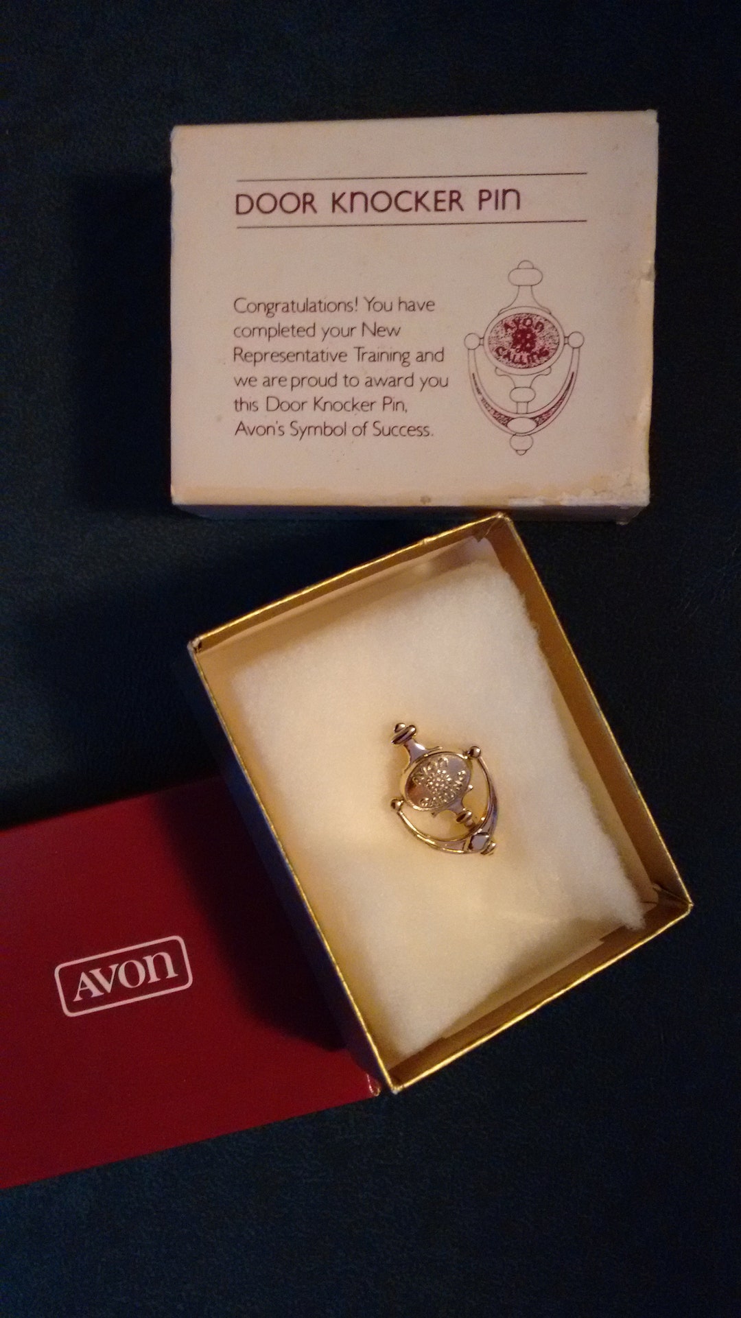 Avon Awards Vintage Avon Pins Door Knocker Pin Avon Rep Award Pin Gifts ...