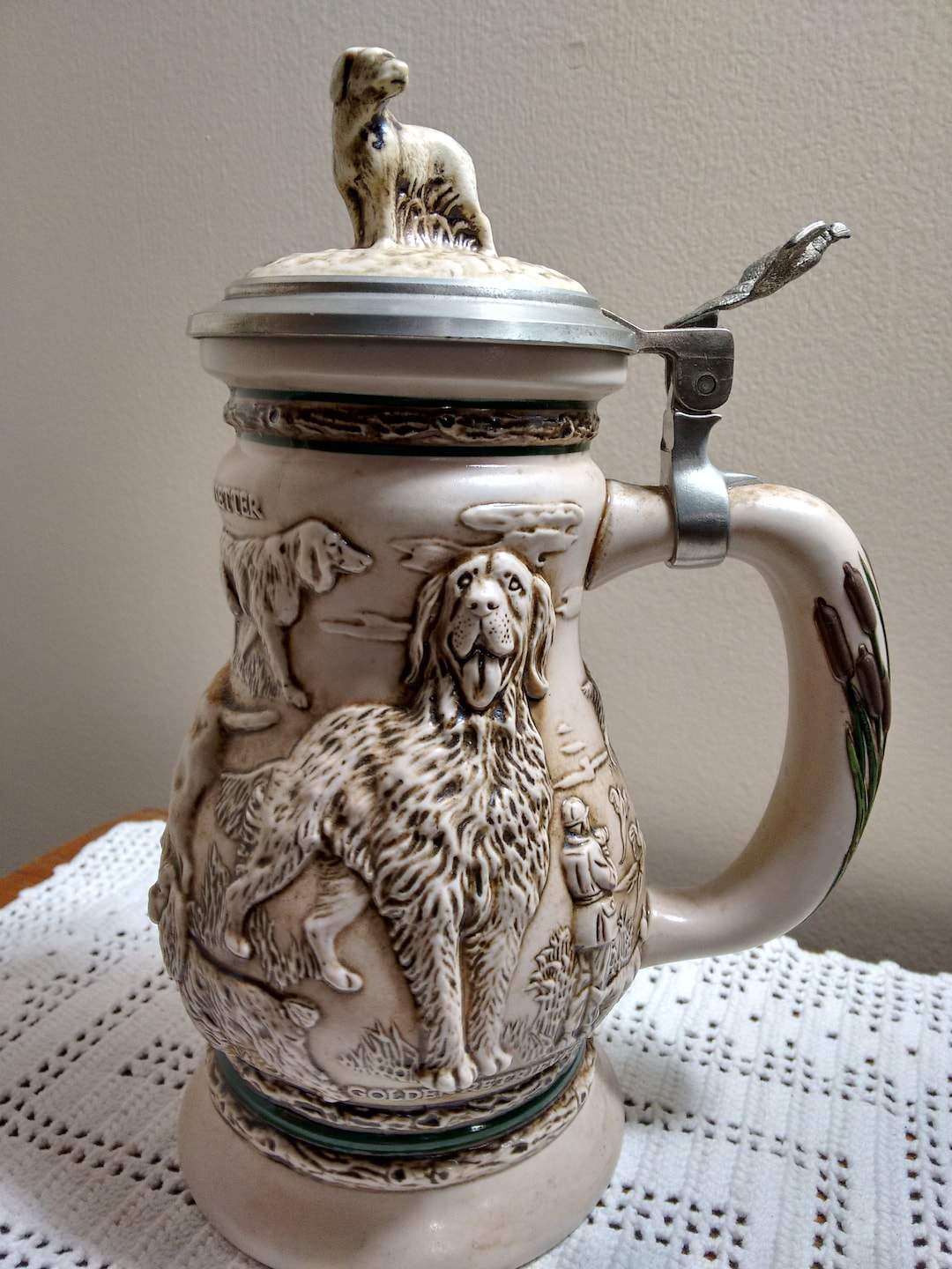 Dog Stein Avon Steins Great Dogs of the Outdoors Stein Retriever Stein ...