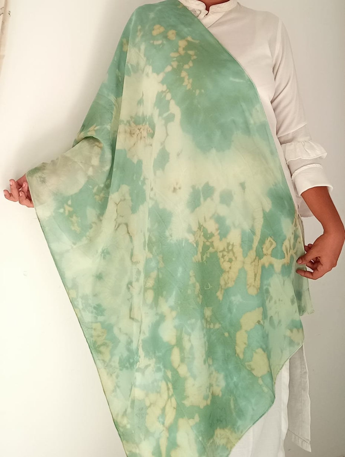 Sri Lankan Hand Dyed Batik Shawls Women's Scarf Batik | Etsy