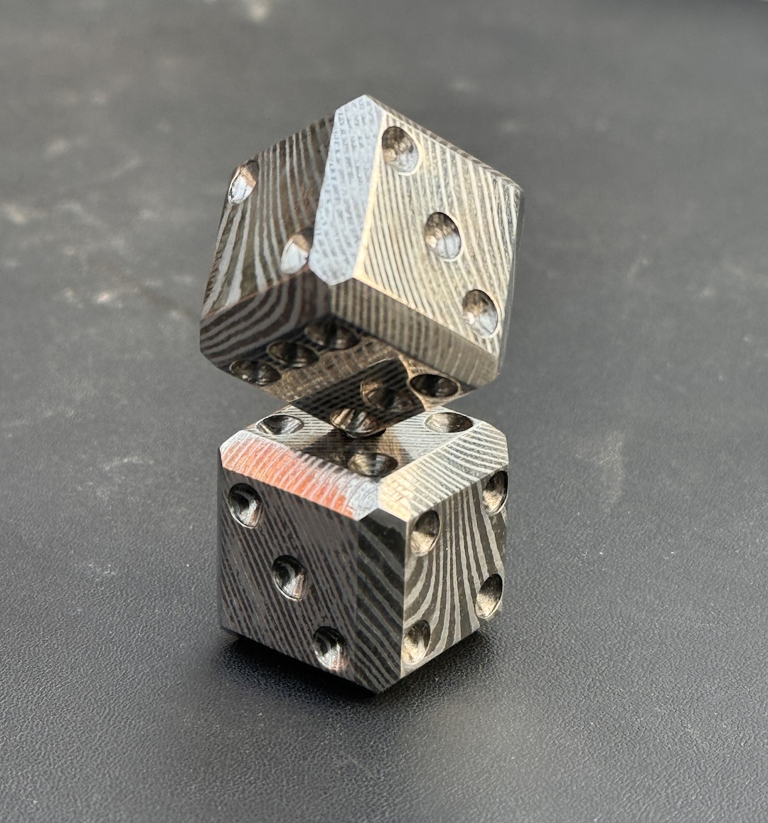 Stainless Damascus Dice Pair – Twist Pattern | 22mm | Handmade ...