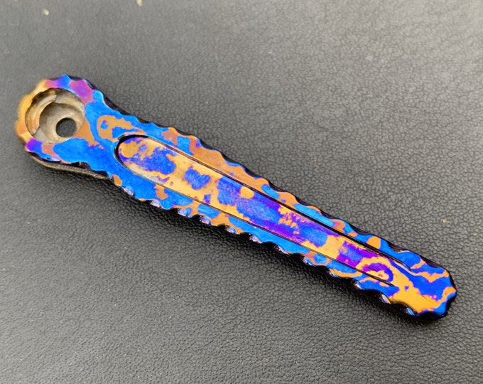 Level up Your Knife Style With the Exquisite Chris Reeve Flat Top ...