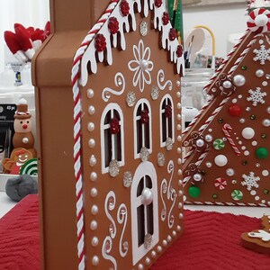 Lighted Gingerbread House Decor - Etsy