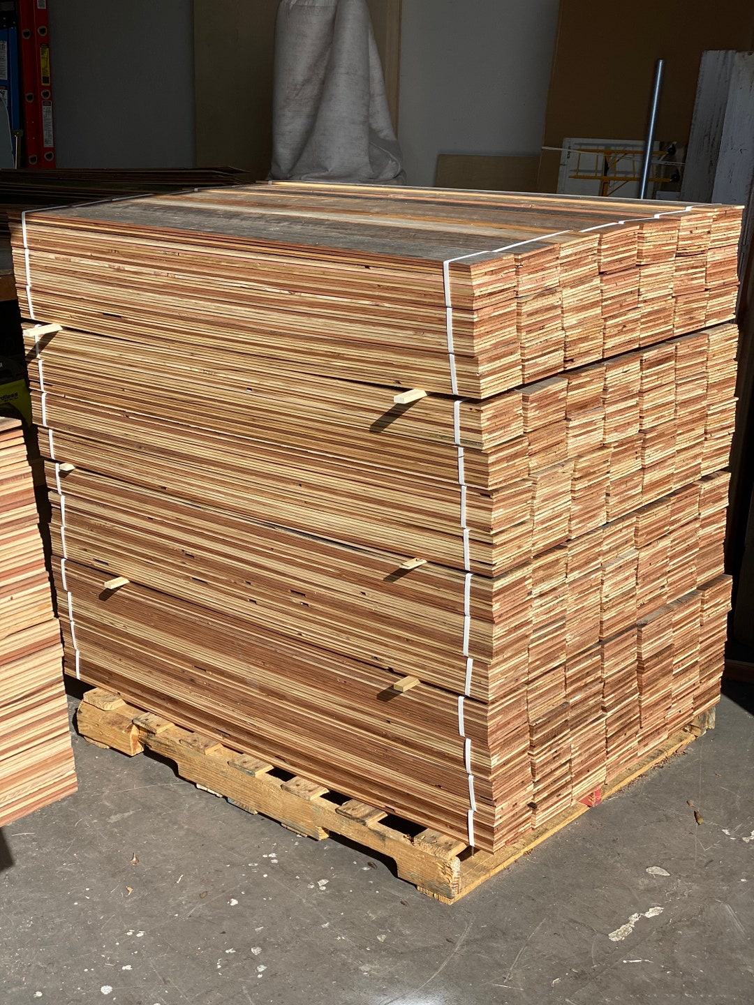 Bulk (wholesale) Reclaimed Wood Planks - Etsy