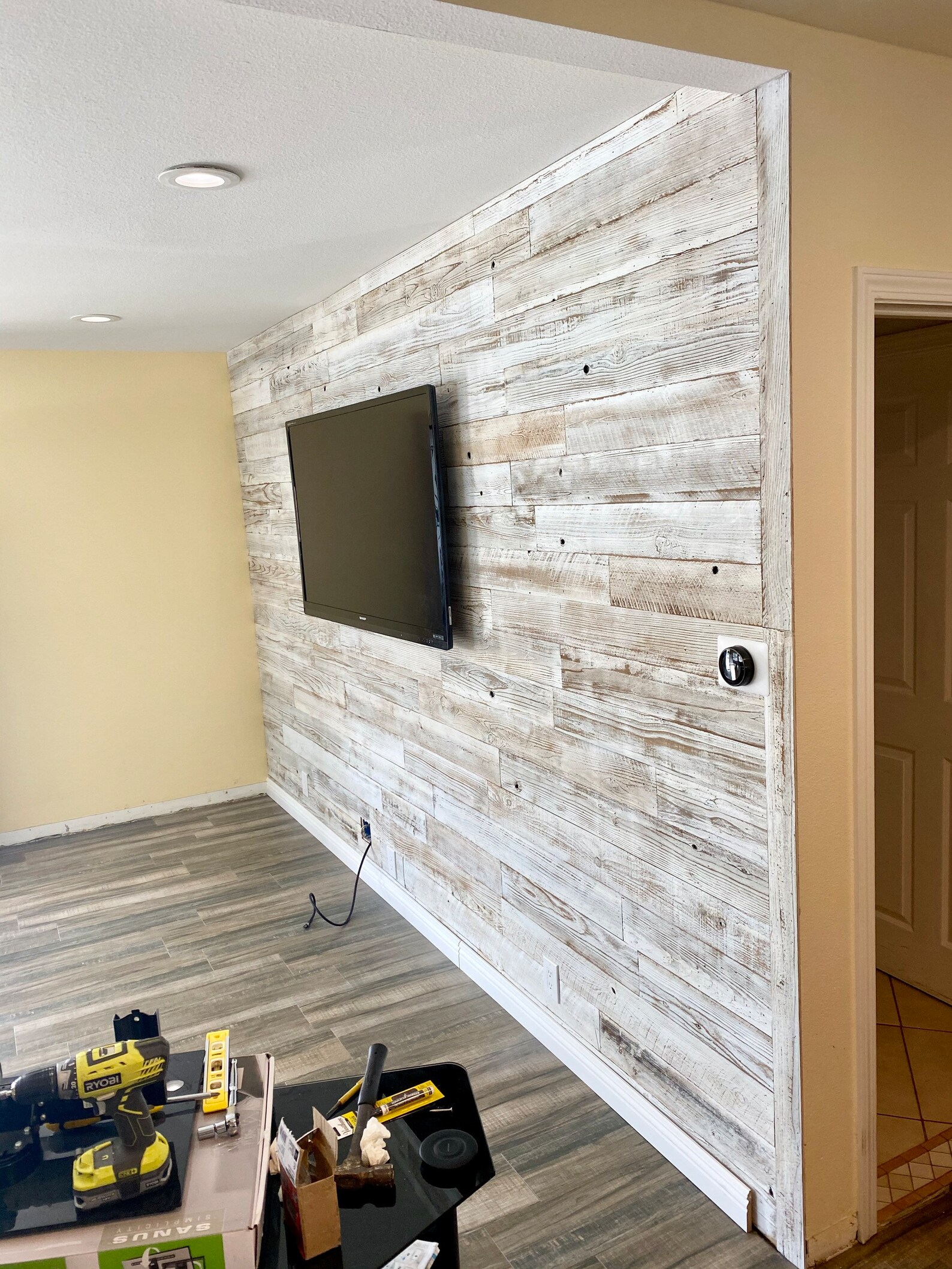 Reclaimed Wood (white Washed) Planks 25 Sq Ft Bundles - Etsy
