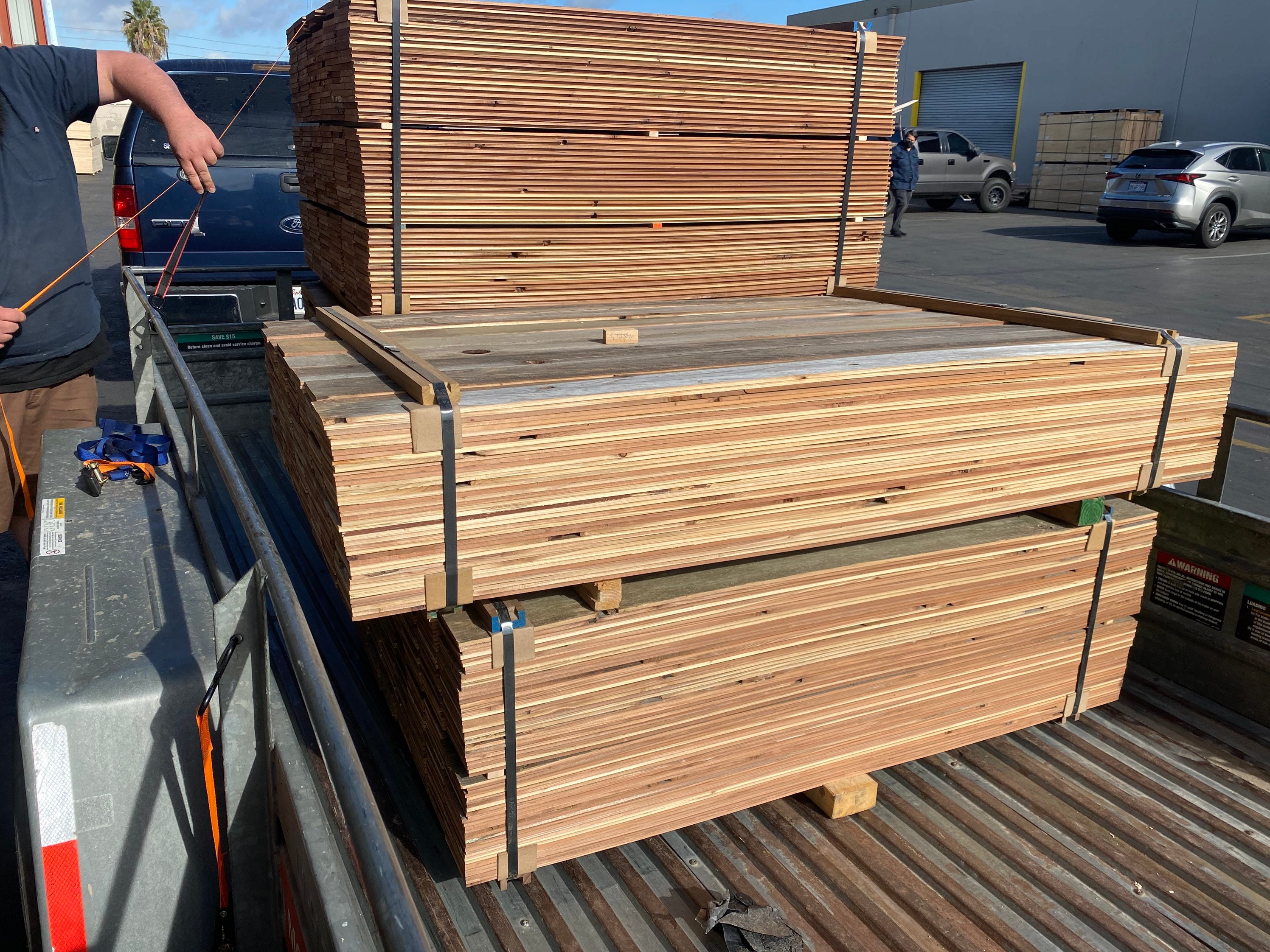 Bulk wholesale Reclaimed Wood Planks - Etsy