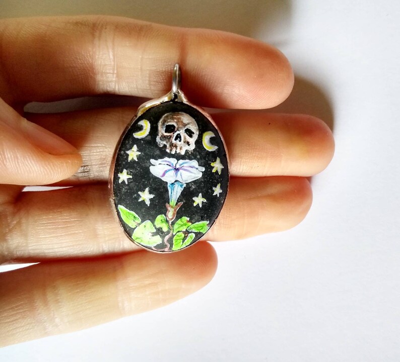 Miniature Painting on a Sea Rock Skull Pendant.human Skull Decoration ...
