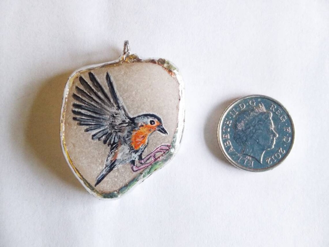Sea Glass Painted Robin Pendant.robin Decoration - Etsy