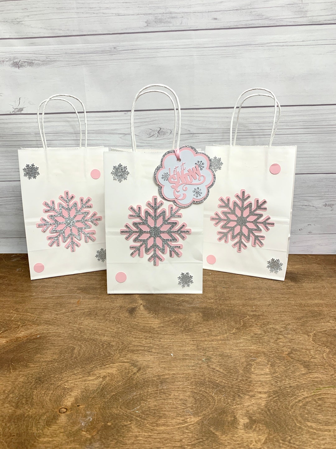 Snowflake Favor Bags / Christmas Favor Bags / Little Snowflake - Etsy