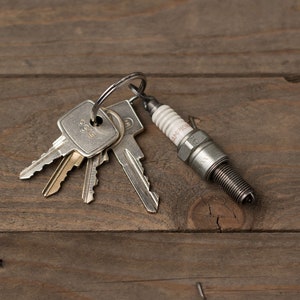 Spark Plug Key Ring Pendant - Etsy