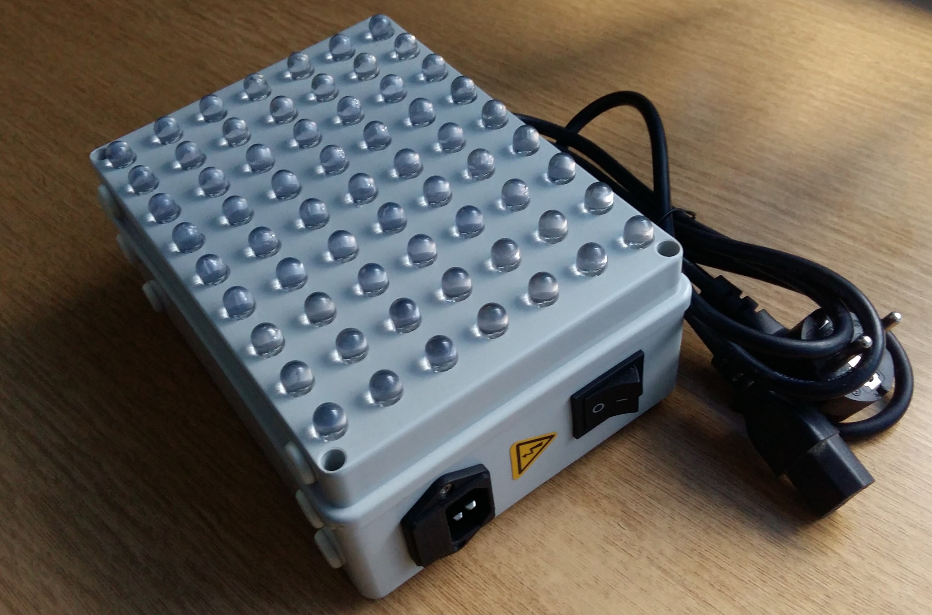 RGB LED Cube Box Light Show Effect 9x7 10 Mm Led's 56 Led's Euro Power ...