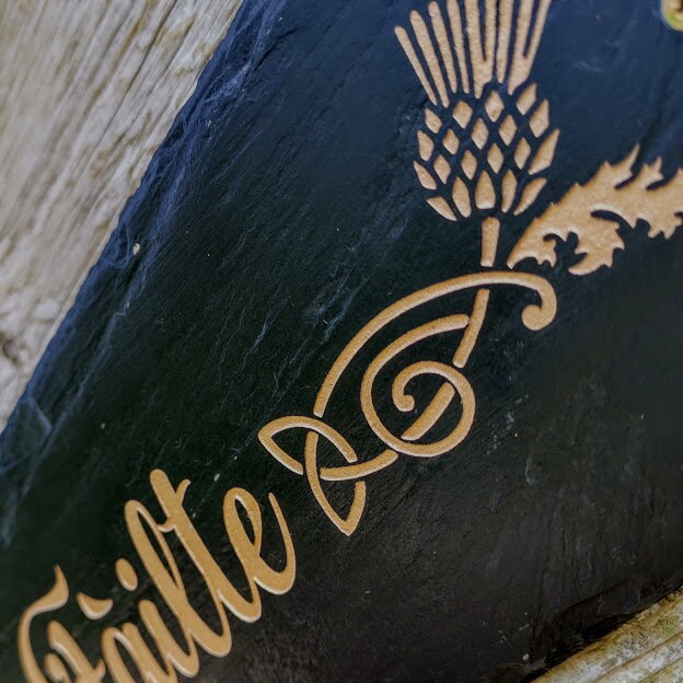 Over the Door Scottish Welcome Sign Céud Mile Fáilte Rose | Etsy