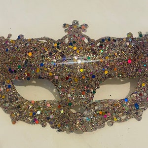 Luxury Masquerade Ball Masks in 2 Colours - Etsy