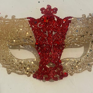 Luxury Masquerade Ball Masks in 2 Colours - Etsy