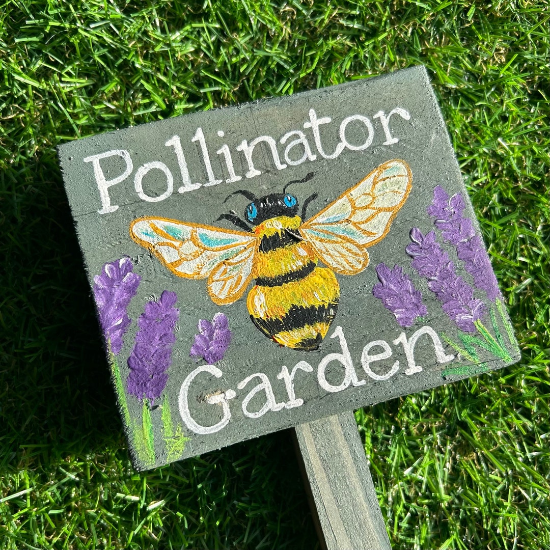 Personalised Bee and Lavender Flowers Garden Plaque, Pollinator Planter ...