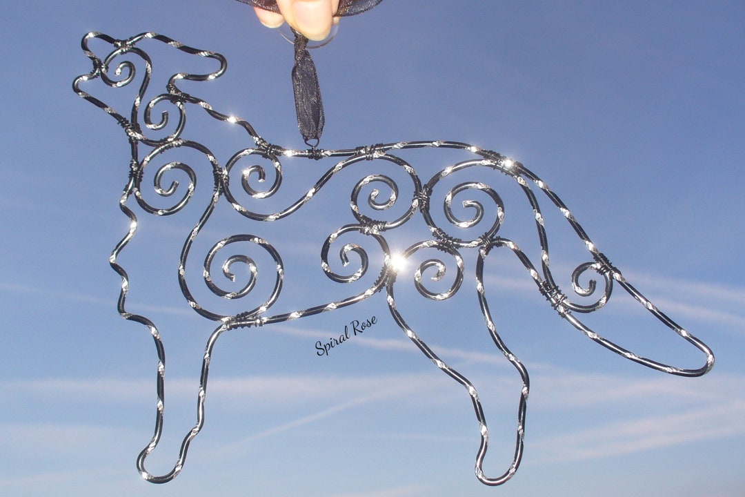 Howling Wolf standing With Moon Wire and Bead Suncatcher - Etsy