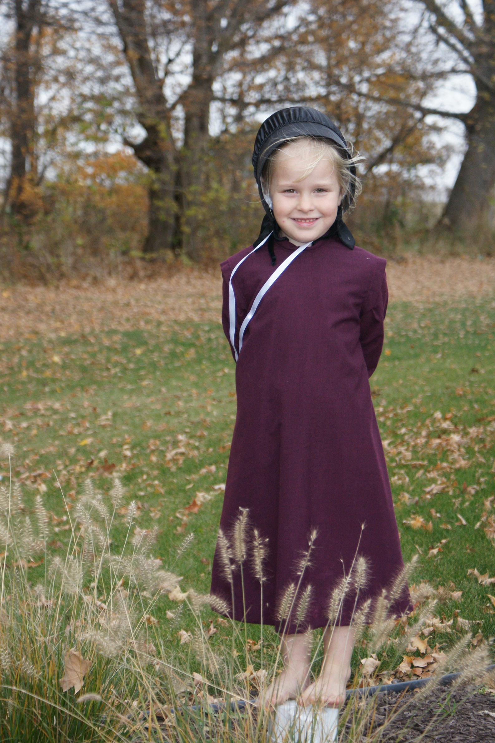 Amish Girl's Black Bonnet With Strings - Etsy
