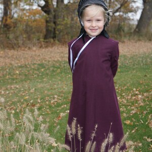 Amish Girl's Black Bonnet With Strings - Etsy Canada