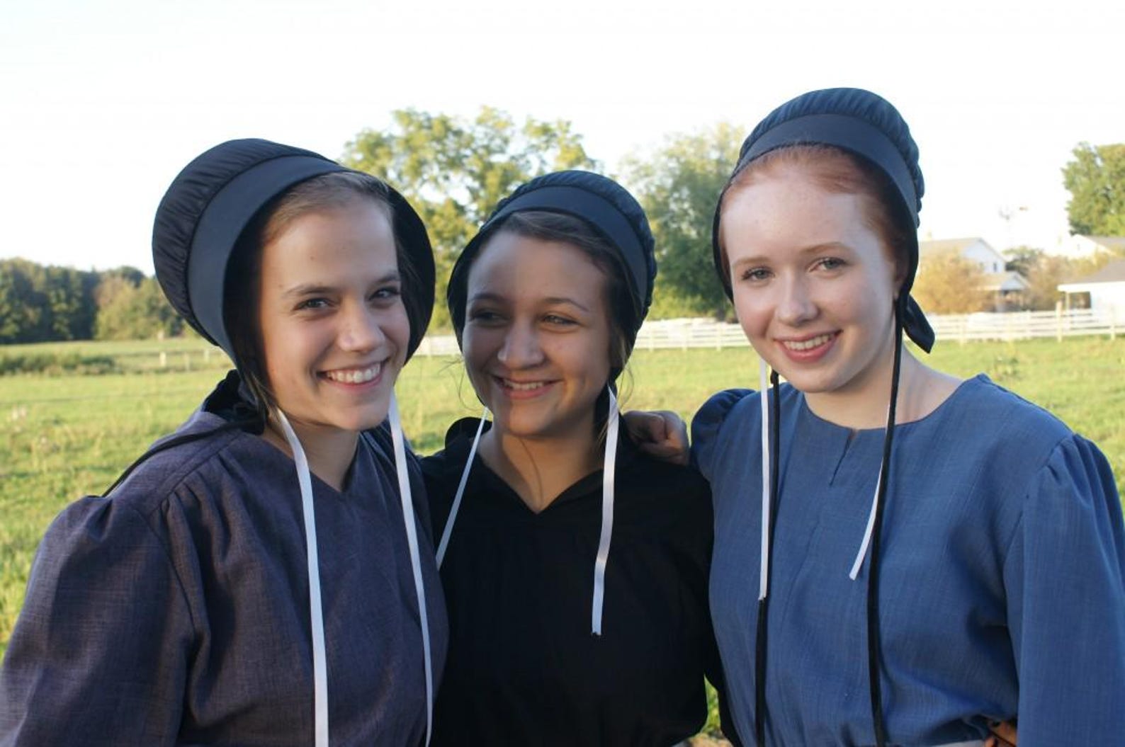 Amish Woman's Black Travel Bonnet Handmade With Strings - Etsy