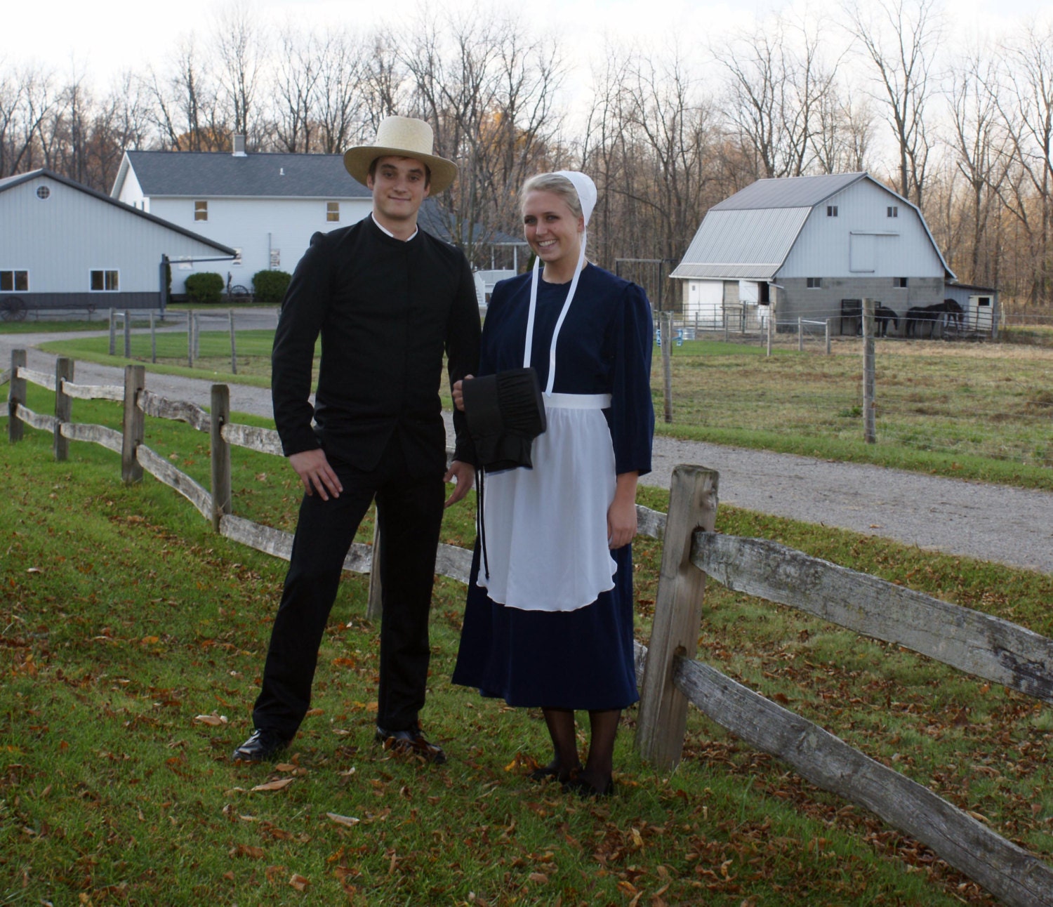 Amish Couples Outfit Man With Suit Coat and Woman Full Costume Go Dutch ...
